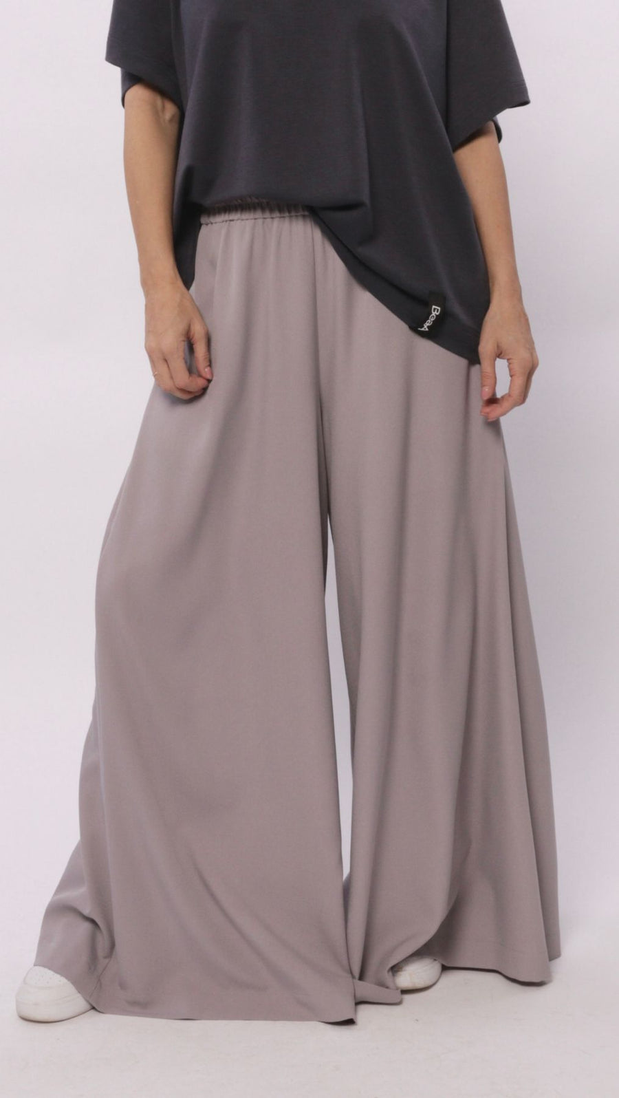 Handmade Women's Clothing for You to Feel Confident | BeeA